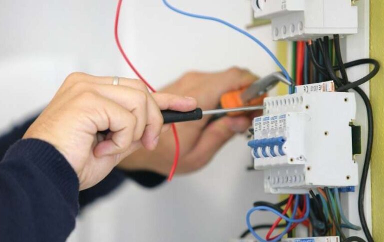 Apa Itu MCB? Ini Penjelasan, Jenis & Cara Memasangnya