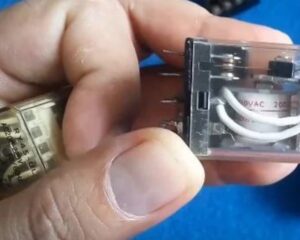 Relay atau Switch : Pengertian, Komponen, Gambar dan Jenis-jenisnya