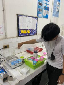 Katalis dalam Kimia dan Hubungannya dengan Laju Reaksi - Alief Rakhman