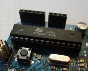 Pengertian Mikrokontroler, Jenis-jenis dan Fungsinya - Alief Rakhman